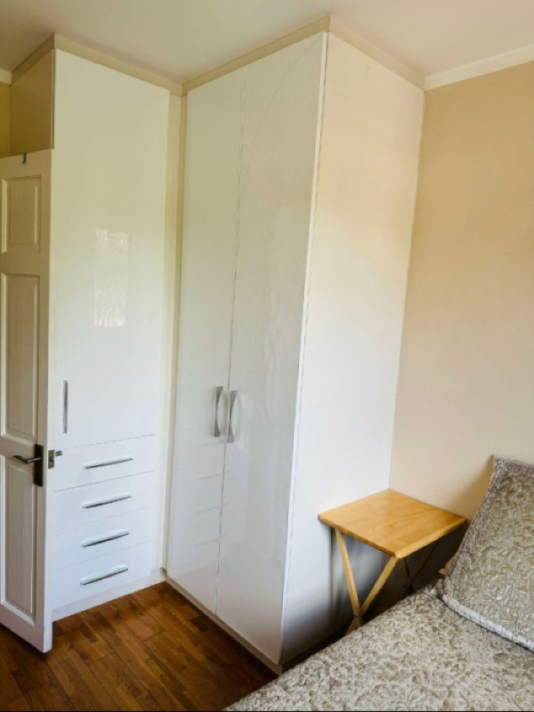 Pusantrinis kambarys moteriai/merginai Barkinge, Skelbimai - Anglija.lt