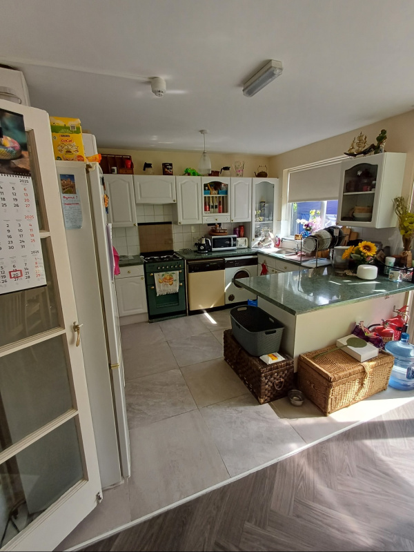 Išnomojamas vienvietis kambarys Chadwell health RM6 6EA, Skelbimai ...